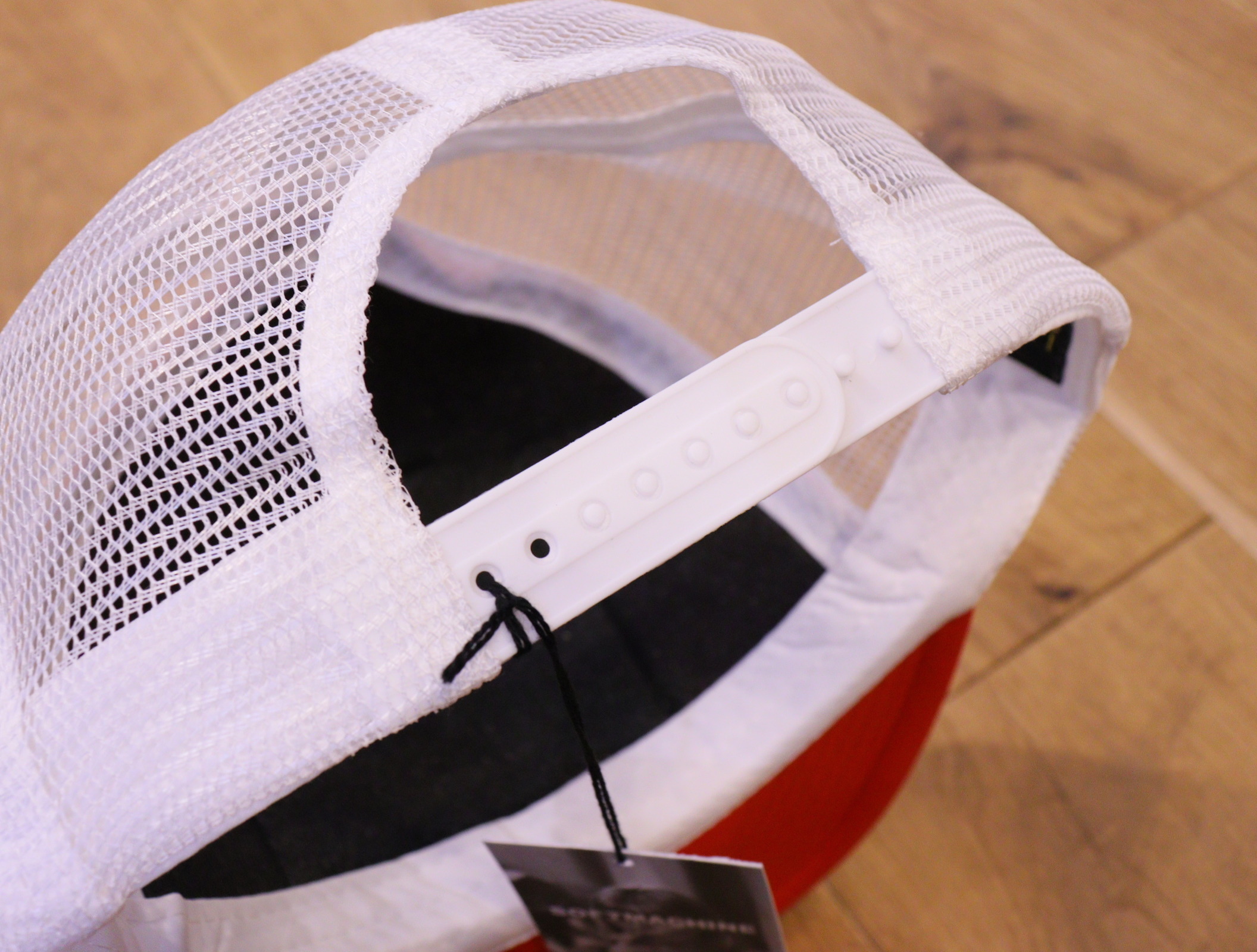 SOFTMACHINE 「SNAKE LOGO」 メッシュキャップ